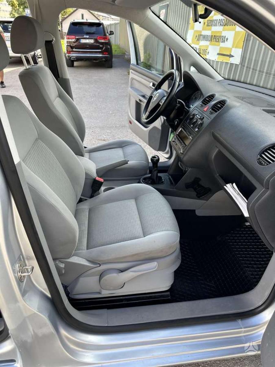 Pelēks Volkswagen Caddy 2010 Šauļi, ar dzinēja tilpumu 1.90 L un nobraukumu 297 tūkst. km par 4850 €, foto 29 vietnē AUTOMOTO.COM.LV