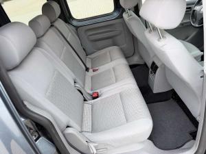 Grey Volkswagen Caddy 2010 in Marijampole, with an engine capacity of 1.40 L and mileage of 264 thousand km for 3350 €, photo 12 on AUTOMOTO.COM.LV
