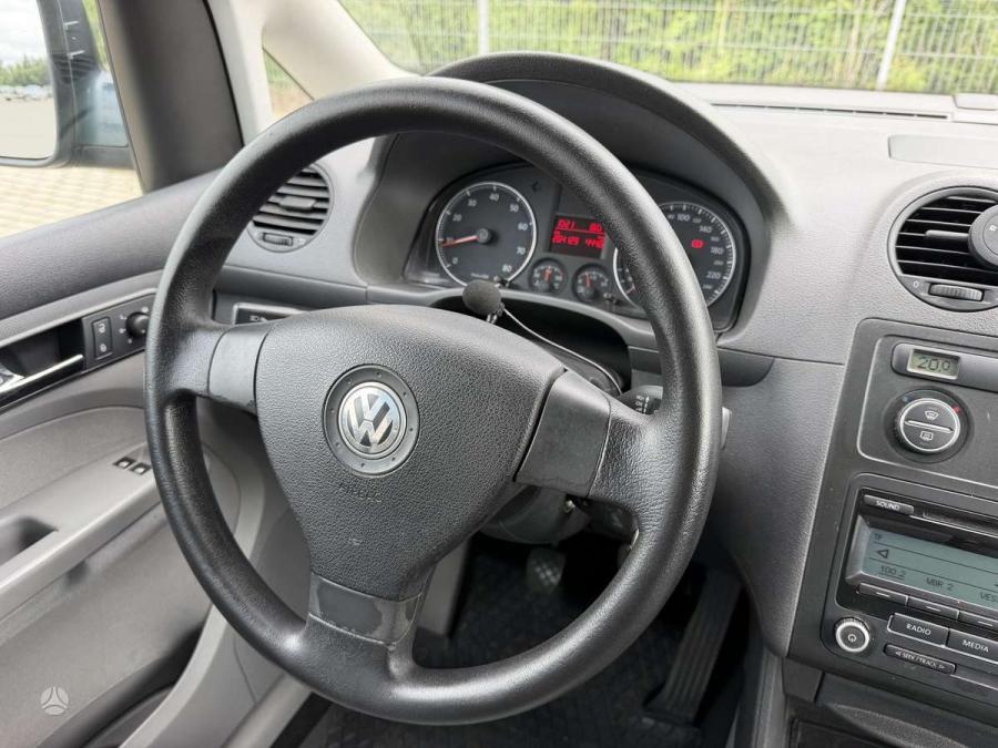 Grey Volkswagen Caddy 2010 in Marijampole, with an engine capacity of 1.40 L and mileage of 264 thousand km for 3350 €, photo 16 on AUTOMOTO.COM.LV
