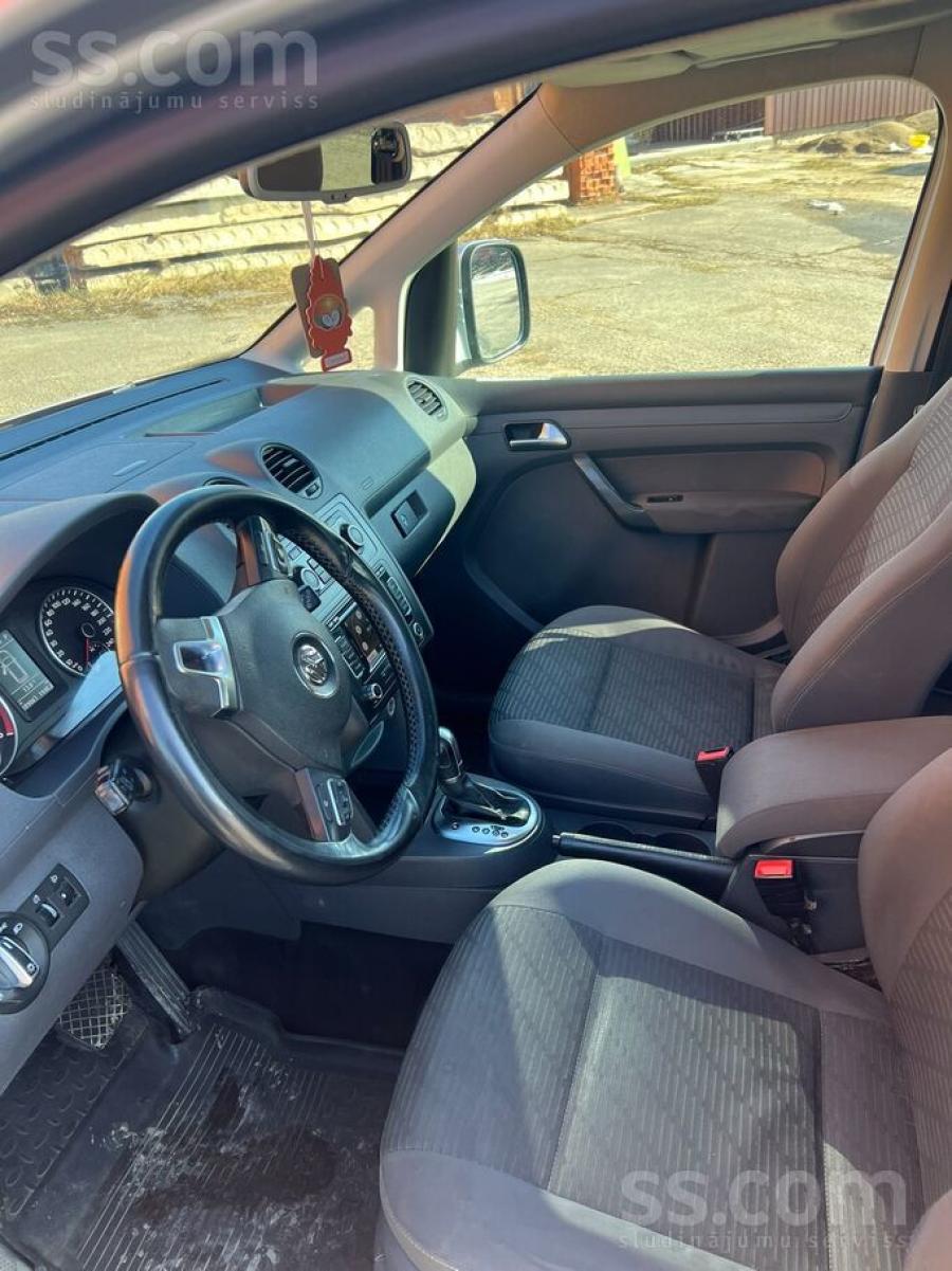 Pelēks Volkswagen Caddy 2010 Aizkraukle, ar dzinēja tilpumu 1.60 L un nobraukumu 402 tūkst. km par 4670 €, foto 6 vietnē AUTOMOTO.COM.LV