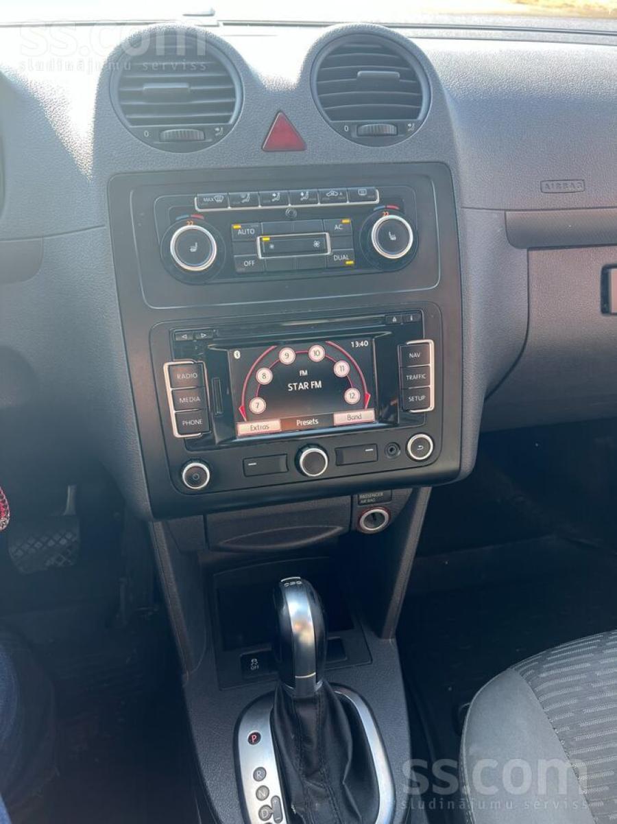 Pelēks Volkswagen Caddy 2010 Aizkraukle, ar dzinēja tilpumu 1.60 L un nobraukumu 402 tūkst. km par 4670 €, foto 8 vietnē AUTOMOTO.COM.LV