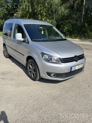 Grey Volkswagen Caddy 2010 in Aizkraukle, with an engine capacity of 1.60 L and mileage of 400 thousand km for 4670 €, photo 8 on AUTOMOTO.COM.LV