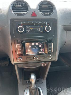 Grey Volkswagen Caddy 2010 in Aizkraukle, with an engine capacity of 1.60 L and mileage of 400 thousand km for 4670 €, photo 12 on AUTOMOTO.COM.LV