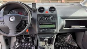 Pelēks Volkswagen Caddy 2010 Kretinga, ar dzinēja tilpumu 1.90 L un nobraukumu 209 tūkst. km par 4999 €, foto 13 vietnē AUTOMOTO.COM.LV