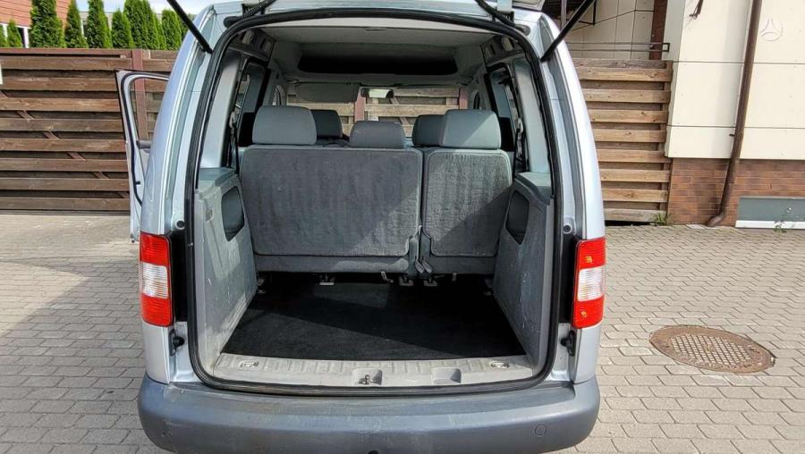 Pelēks Volkswagen Caddy 2010 Kretinga, ar dzinēja tilpumu 1.90 L un nobraukumu 209 tūkst. km par 4999 €, foto 14 vietnē AUTOMOTO.COM.LV