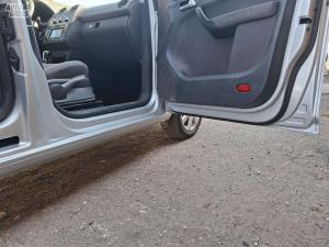 Pelēks Volkswagen Caddy 2010 Klaipėda, ar dzinēja tilpumu 1.60 L un nobraukumu 320 tūkst. km par 4999 €, foto 11 vietnē AUTOMOTO.COM.LV