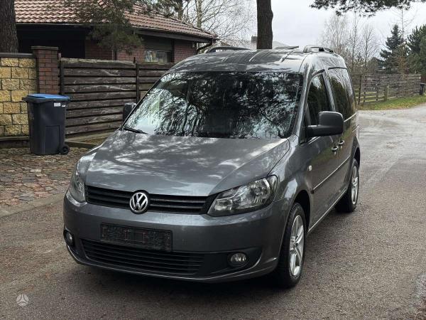 Pelēks Volkswagen Caddy 2011 Viļņa, ar dzinēja tilpumu 1.60 L un nobraukumu 277 tūkst. km par 6250 €, foto 2 vietnē AUTOMOTO.COM.LV