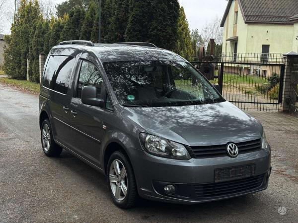 Pelēks Volkswagen Caddy 2011 Viļņa, ar dzinēja tilpumu 1.60 L un nobraukumu 277 tūkst. km par 6250 €, foto 5 vietnē AUTOMOTO.COM.LV