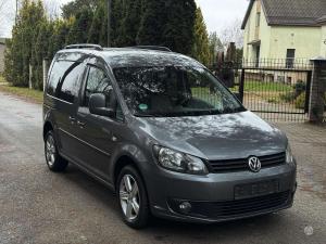 Grey Volkswagen Caddy 2011 in Vilnius, with an engine capacity of 1.60 L and mileage of 277 thousand km for 6250 €, photo 5 on AUTOMOTO.COM.LV