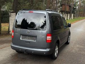 Grey Volkswagen Caddy 2011 in Vilnius, with an engine capacity of 1.60 L and mileage of 277 thousand km for 6250 €, photo 7 on AUTOMOTO.COM.LV