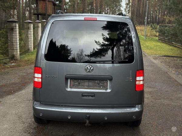 Pelēks Volkswagen Caddy 2011 Viļņa, ar dzinēja tilpumu 1.60 L un nobraukumu 277 tūkst. km par 6250 €, foto 8 vietnē AUTOMOTO.COM.LV
