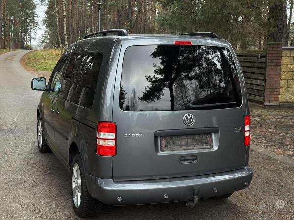 Pelēks Volkswagen Caddy 2011 Viļņa, ar dzinēja tilpumu 1.60 L un nobraukumu 277 tūkst. km par 6250 €, foto 9 vietnē AUTOMOTO.COM.LV