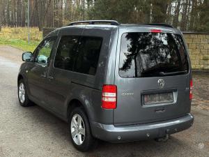 Grey Volkswagen Caddy 2011 in Vilnius, with an engine capacity of 1.60 L and mileage of 277 thousand km for 6250 €, photo 10 on AUTOMOTO.COM.LV