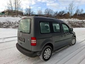 Pelēks Volkswagen Caddy 2011 Viļņa, ar dzinēja tilpumu 1.60 L un nobraukumu 270 tūkst. km par 5850 €, foto 3 vietnē AUTOMOTO.COM.LV