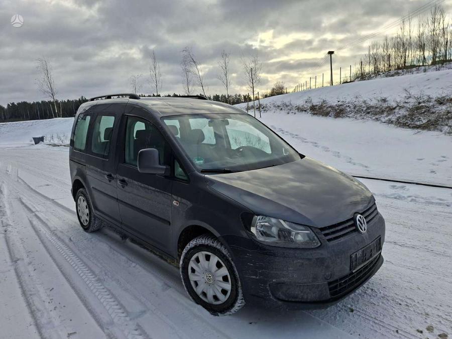 Pelēks Volkswagen Caddy 2011 Viļņa, ar dzinēja tilpumu 1.60 L un nobraukumu 270 tūkst. km par 5850 €, foto 4 vietnē AUTOMOTO.COM.LV