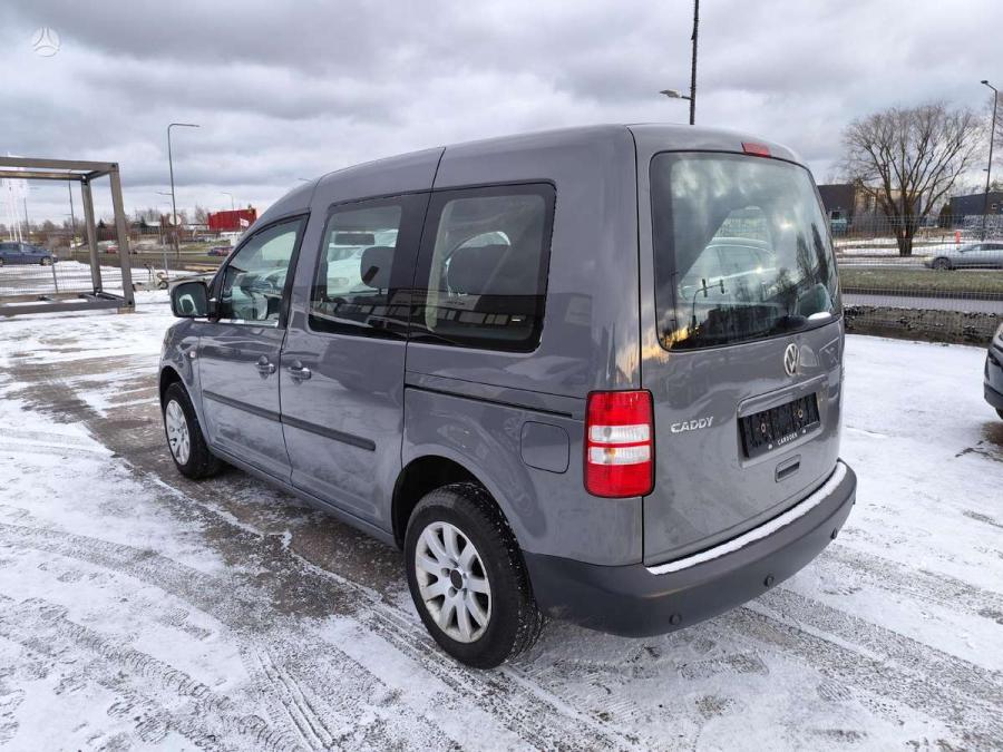 Pelēks Volkswagen Caddy 2011 Kauņa, ar dzinēja tilpumu 1.60 L un nobraukumu 270 tūkst. km par 4700 €, foto 16 vietnē AUTOMOTO.COM.LV