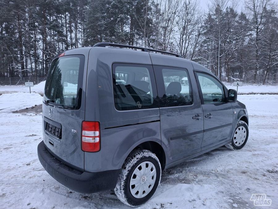 Grey Volkswagen Caddy 2011 in Vilnius, with an engine capacity of 1.60 L and mileage of 270 thousand km for 5650 €, photo 2 on AUTOMOTO.COM.LV