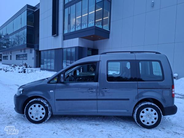 Grey Volkswagen Caddy 2011 in Vilnius, with an engine capacity of 1.60 L and mileage of 270 thousand km for 5650 €, photo 5 on AUTOMOTO.COM.LV