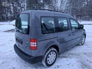 Grey Volkswagen Caddy 2011 in Vilnius, with an engine capacity of 1.60 L and mileage of 270 thousand km for 5650 €, photo 7 on AUTOMOTO.COM.LV