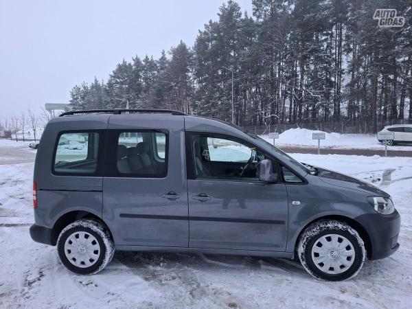 Grey Volkswagen Caddy 2011 in Vilnius, with an engine capacity of 1.60 L and mileage of 270 thousand km for 5650 €, photo 8 on AUTOMOTO.COM.LV
