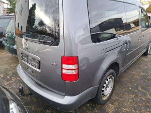 Grey Volkswagen Caddy 2011 in Kelme, with an engine capacity of 1.60 L and mileage of 30 thousand km for 3499 €, photo 4 on AUTOMOTO.COM.LV