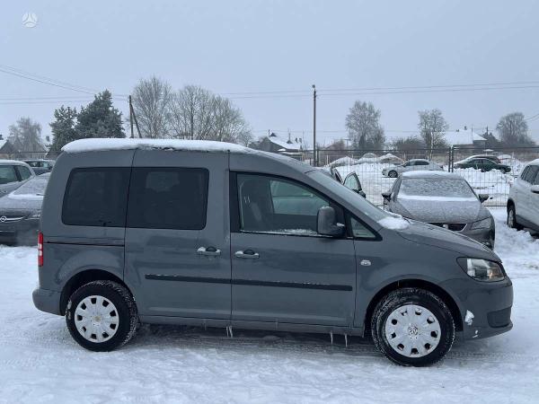 Pelēks Volkswagen Caddy 2011 Kėdainiai, ar dzinēja tilpumu 1.20 L un nobraukumu 254 tūkst. km par 4200 €, foto 5 vietnē AUTOMOTO.COM.LV