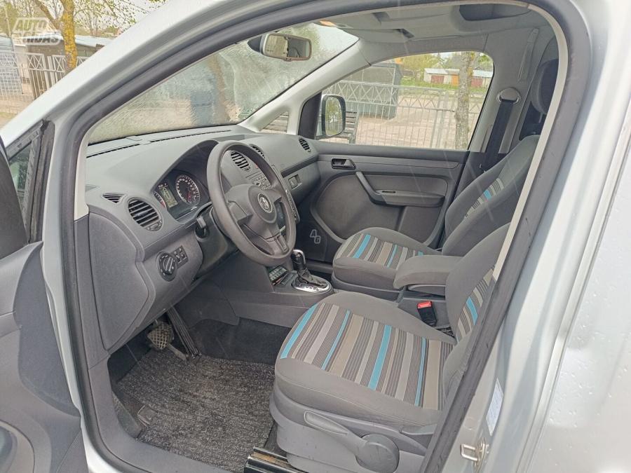Grey Volkswagen Caddy 2011 in Telschi, with an engine capacity of 1.60 L and mileage of 232 thousand km for 6999 €, photo 16 on AUTOMOTO.COM.LV