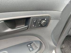 Grey Volkswagen Caddy 2011 in Telschi, with an engine capacity of 1.60 L and mileage of 232 thousand km for 6999 €, photo 17 on AUTOMOTO.COM.LV