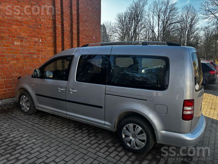 Pelēks Volkswagen Caddy 2011 Liepāja, ar dzinēja tilpumu 1.60 L un nobraukumu 306 tūkst. km par 6500 €, foto 1 vietnē AUTOMOTO.COM.LV