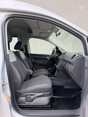 Pelēks Volkswagen Caddy 2011 Marijampole, ar dzinēja tilpumu 1.60 L un nobraukumu 318 tūkst. km par 5300 €, foto 9 vietnē AUTOMOTO.COM.LV