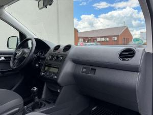 Pelēks Volkswagen Caddy 2011 Marijampole, ar dzinēja tilpumu 1.60 L un nobraukumu 318 tūkst. km par 5300 €, foto 10 vietnē AUTOMOTO.COM.LV