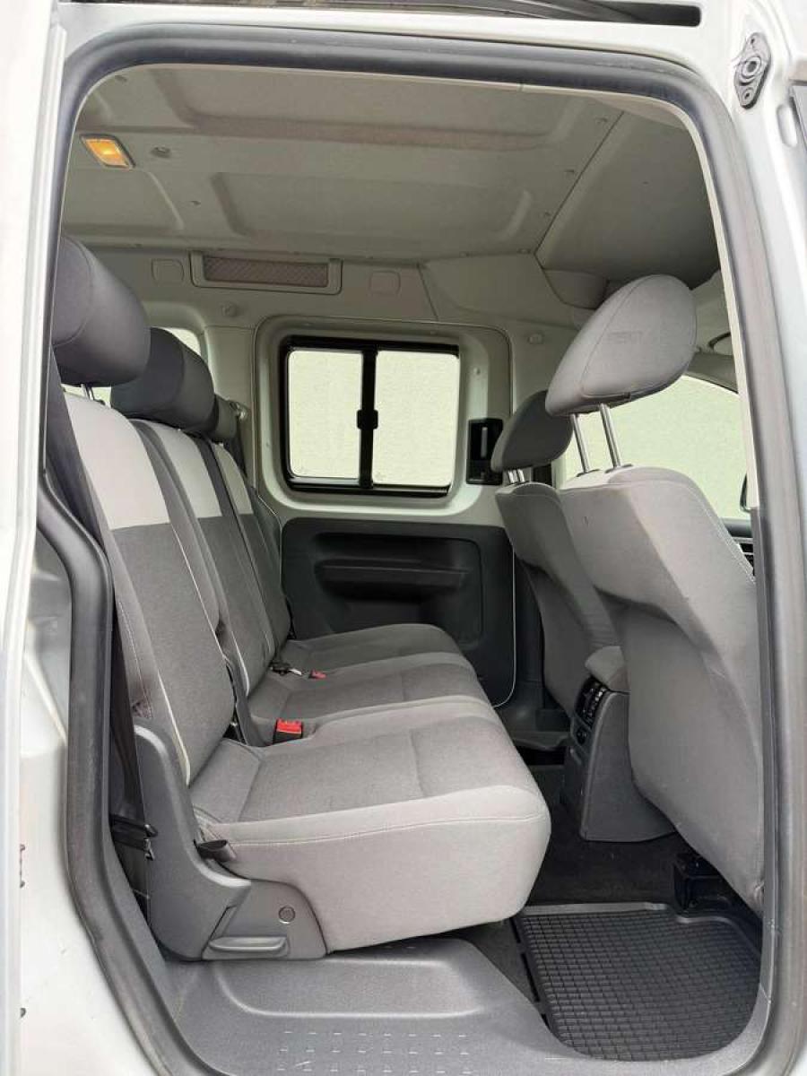 Pelēks Volkswagen Caddy 2011 Marijampole, ar dzinēja tilpumu 1.60 L un nobraukumu 318 tūkst. km par 5300 €, foto 11 vietnē AUTOMOTO.COM.LV