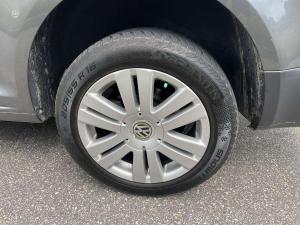 Pelēks Volkswagen Caddy 2011 Viļņa, ar dzinēja tilpumu 1.60 L un nobraukumu 211 tūkst. km par 8350 €, foto 11 vietnē AUTOMOTO.COM.LV