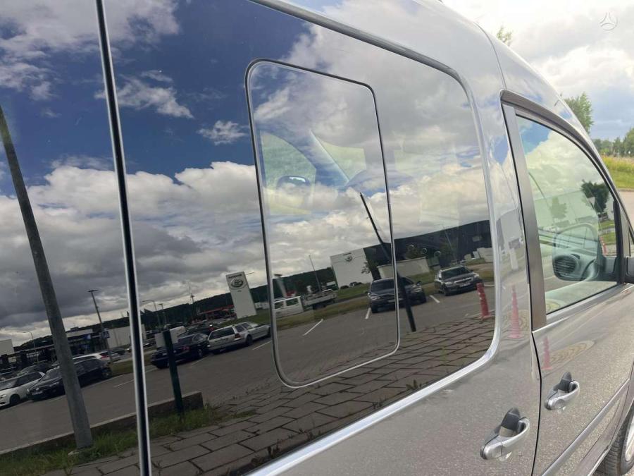 Pelēks Volkswagen Caddy 2011 Viļņa, ar dzinēja tilpumu 1.60 L un nobraukumu 211 tūkst. km par 8350 €, foto 15 vietnē AUTOMOTO.COM.LV