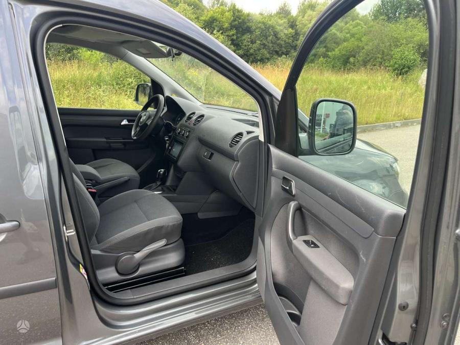 Pelēks Volkswagen Caddy 2011 Viļņa, ar dzinēja tilpumu 1.60 L un nobraukumu 211 tūkst. km par 8350 €, foto 16 vietnē AUTOMOTO.COM.LV