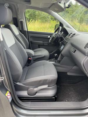 Pelēks Volkswagen Caddy 2011 Viļņa, ar dzinēja tilpumu 1.60 L un nobraukumu 211 tūkst. km par 8350 €, foto 17 vietnē AUTOMOTO.COM.LV