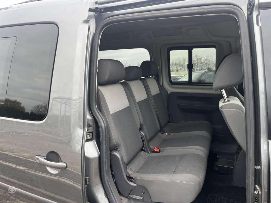 Pelēks Volkswagen Caddy 2011 Viļņa, ar dzinēja tilpumu 1.60 L un nobraukumu 211 tūkst. km par 8350 €, foto 19 vietnē AUTOMOTO.COM.LV