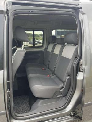 Pelēks Volkswagen Caddy 2011 Viļņa, ar dzinēja tilpumu 1.60 L un nobraukumu 211 tūkst. km par 8350 €, foto 21 vietnē AUTOMOTO.COM.LV