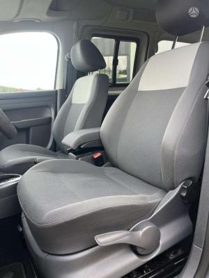 Pelēks Volkswagen Caddy 2011 Viļņa, ar dzinēja tilpumu 1.60 L un nobraukumu 211 tūkst. km par 8350 €, foto 26 vietnē AUTOMOTO.COM.LV