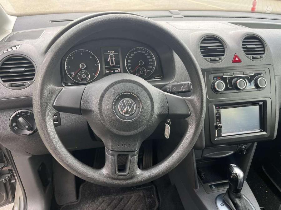 Pelēks Volkswagen Caddy 2011 Viļņa, ar dzinēja tilpumu 1.60 L un nobraukumu 211 tūkst. km par 8350 €, foto 27 vietnē AUTOMOTO.COM.LV
