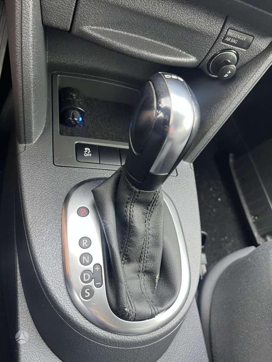 Pelēks Volkswagen Caddy 2011 Viļņa, ar dzinēja tilpumu 1.60 L un nobraukumu 211 tūkst. km par 8350 €, foto 32 vietnē AUTOMOTO.COM.LV