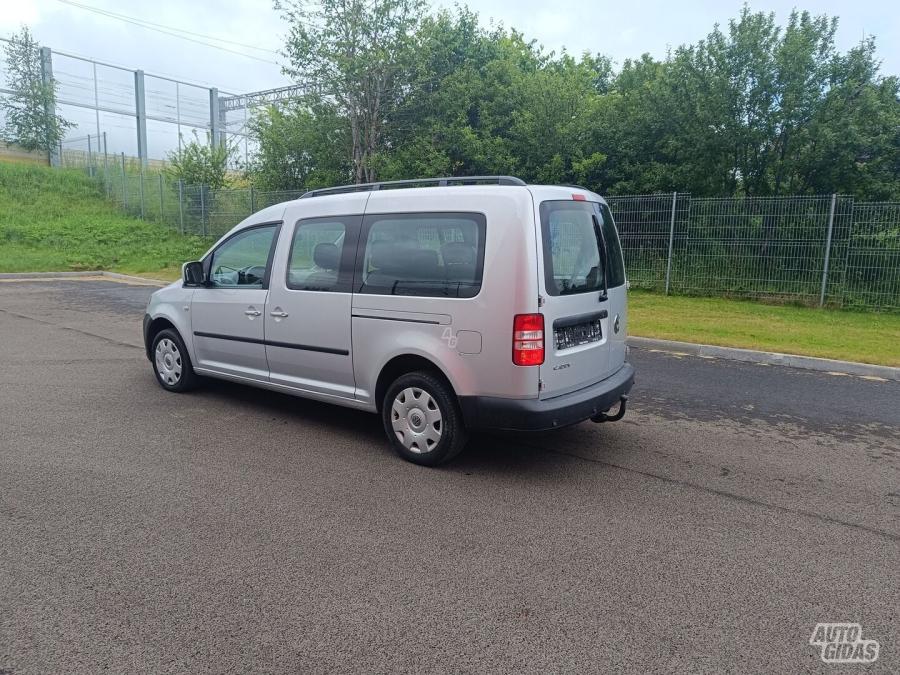 Grey Volkswagen Caddy 2011 in Telschi, with an engine capacity of 1.60 L and mileage of 232 thousand km for 6700 €, photo 5 on AUTOMOTO.COM.LV