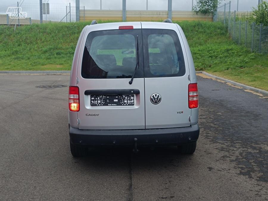 Grey Volkswagen Caddy 2011 in Telschi, with an engine capacity of 1.60 L and mileage of 232 thousand km for 6700 €, photo 8 on AUTOMOTO.COM.LV