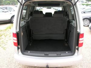 Pelēks Volkswagen Caddy 2011 Rīga, ar dzinēja tilpumu 1.60 L un nobraukumu 0 tūkst. km par 6950 €, foto 6 vietnē AUTOMOTO.COM.LV