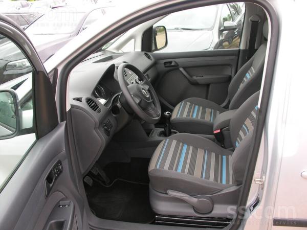 Pelēks Volkswagen Caddy 2011 Rīga, ar dzinēja tilpumu 1.60 L un nobraukumu 0 tūkst. km par 6950 €, foto 9 vietnē AUTOMOTO.COM.LV