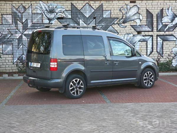 Pelēks Volkswagen Caddy 2011 Saldus, ar dzinēja tilpumu 2.00 L un nobraukumu 375 tūkst. km par 6950 €, foto 3 vietnē AUTOMOTO.COM.LV