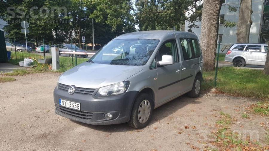 Grey Volkswagen Caddy 2011 in Riga, with an engine capacity of 1.60 L and mileage of 244 thousand km for 4200 €, photo 1 on AUTOMOTO.COM.LV