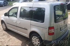 Grey Volkswagen Caddy 2011 in Riga, with an engine capacity of 1.60 L and mileage of 244 thousand km for 4200 €, photo 5 on AUTOMOTO.COM.LV