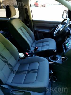 Grey Volkswagen Caddy 2011 in Riga, with an engine capacity of 1.60 L and mileage of 318 thousand km for 4000 €, photo 13 on AUTOMOTO.COM.LV
