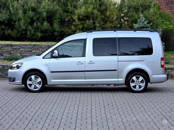 Grey Volkswagen Caddy 2011 in Kedainiai, with an engine capacity of 2.00 L and mileage of 279 thousand km for 8300 €, photo 8 on AUTOMOTO.COM.LV